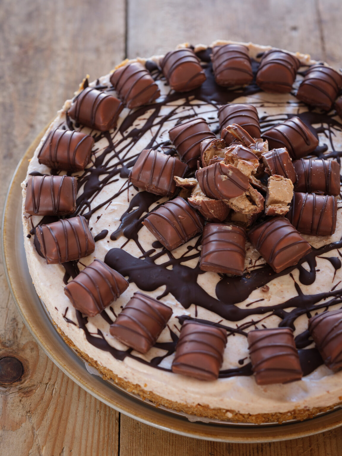 Kinder Bueno-ostekake - Oppskrifter - Margit Dale